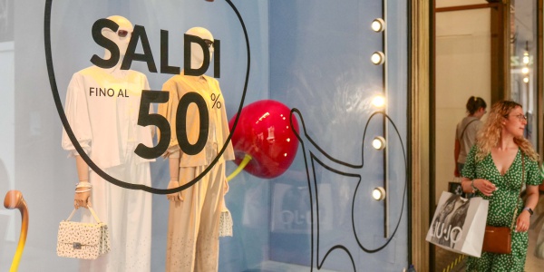 Saldi estate 2024, consigli e informazioni per i consumatori - RTL 102.5