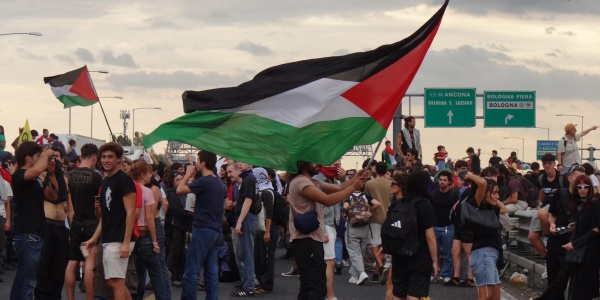 Scioperi in tutta Italia per la Flotilla e Gaza. Un milione in piazza ...