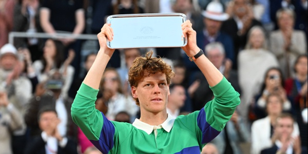 Sinner sempre numero uno della classifica Atp, malgrado la sconfitta in finale al Roland Garros ...