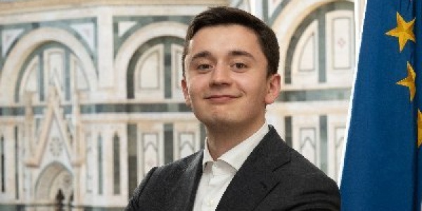 Bernard Dika - RTL 102.5 Play