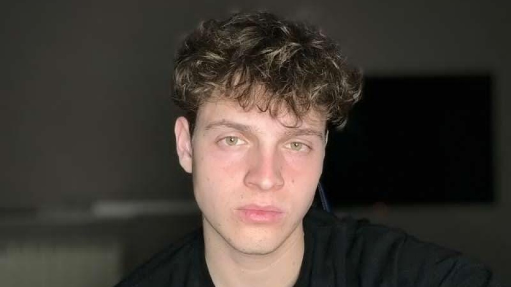 Luca Totaro, il successo del "prof di Inglish" - RTL 102.5 Play