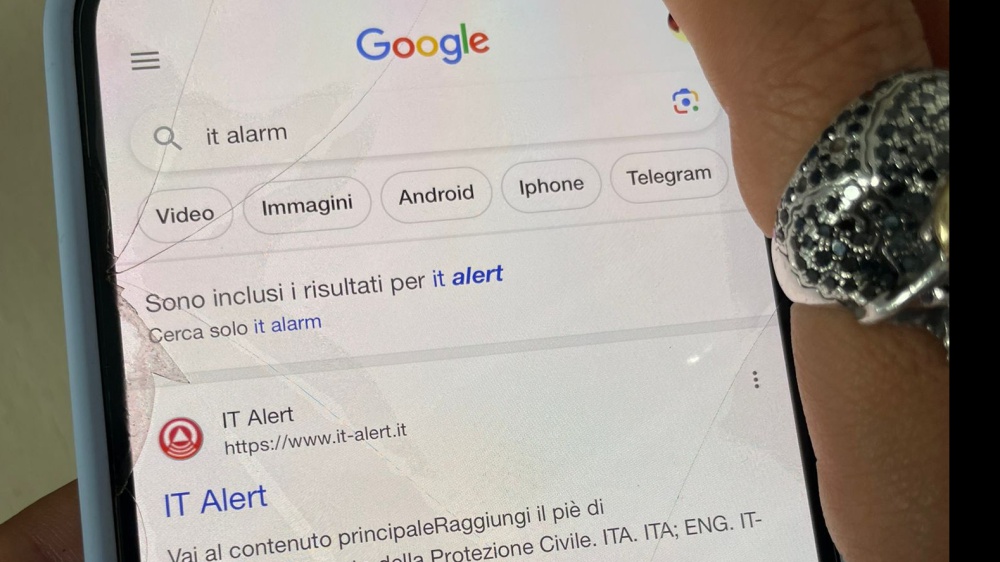 It- Alert: ecco cosa c'è da sapere sul messaggio che ha spaventato tutti - Radio Zeta | radiozeta