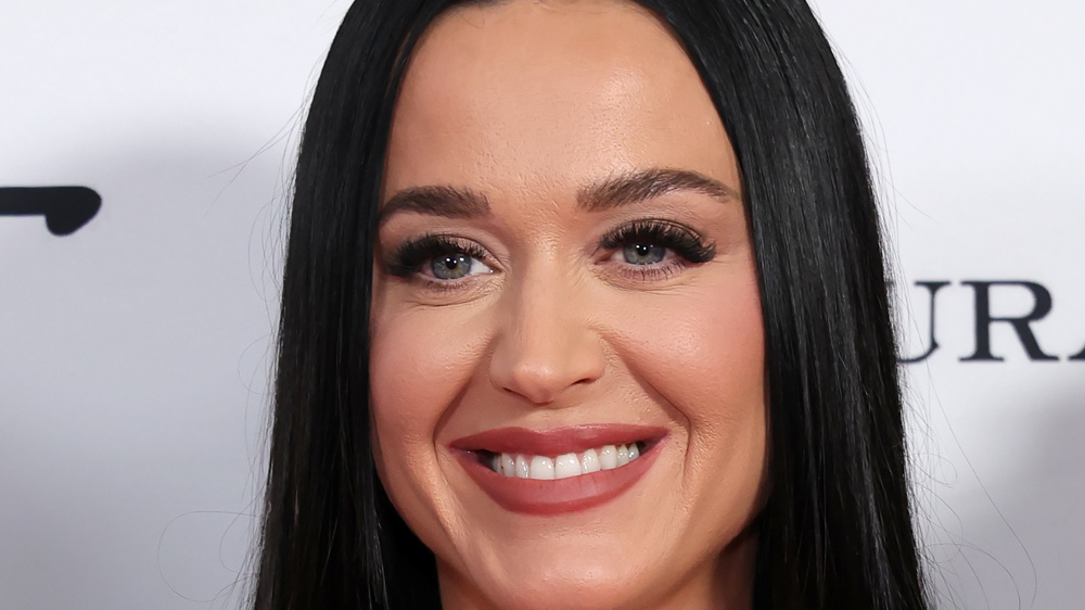 Katy Perry, le sue foto al Met Gala ingannano il web: "Realizzate con l ...