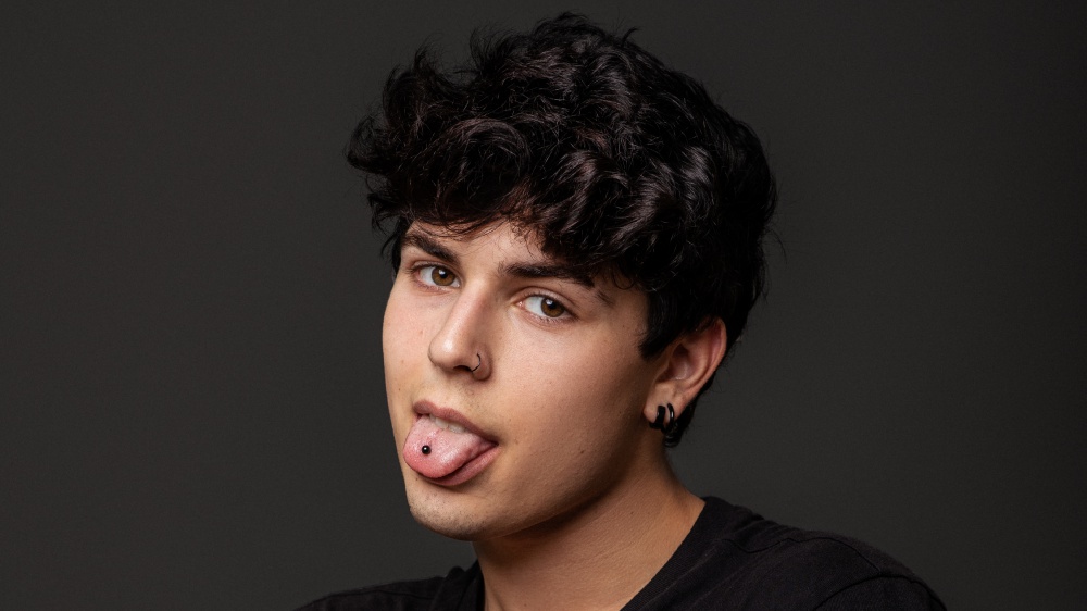 Lele Giaccari domani ospite di Radio Zeta, chi è il tiktoker italiano ...