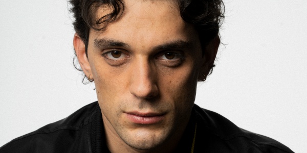 Bresch presenta il suo secondo album "Oro Blu" in diretta su Radio Zeta ...