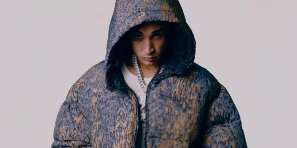 Capo Plaza presenta FERITE (Deluxe Edition) in diretta su Radio Zeta ...