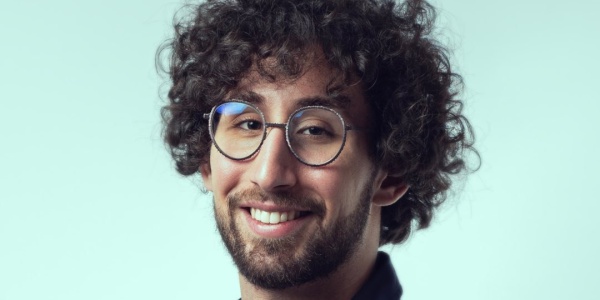 Samuele Brusca racconta come imparare l'inglese su Radio Zeta - RTL 102 ...