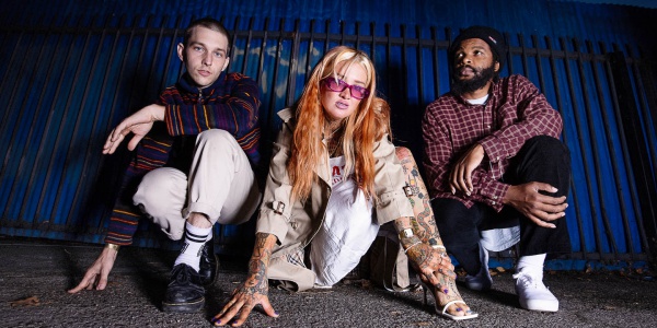 Emily Kempf e Jason Balla degli americani Dehd sono stati ospiti di ...